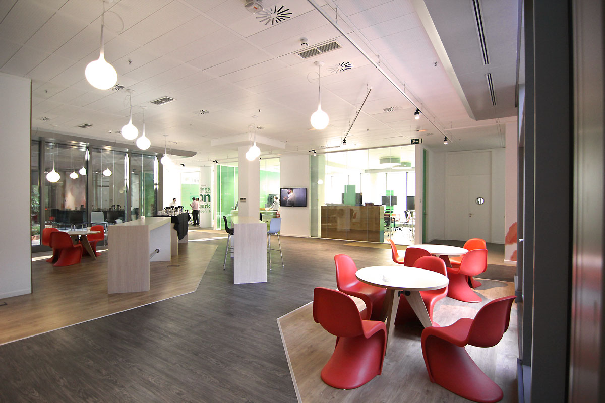 Viagem pelos inovadores escritórios da Microsoft - uma das melhores ...