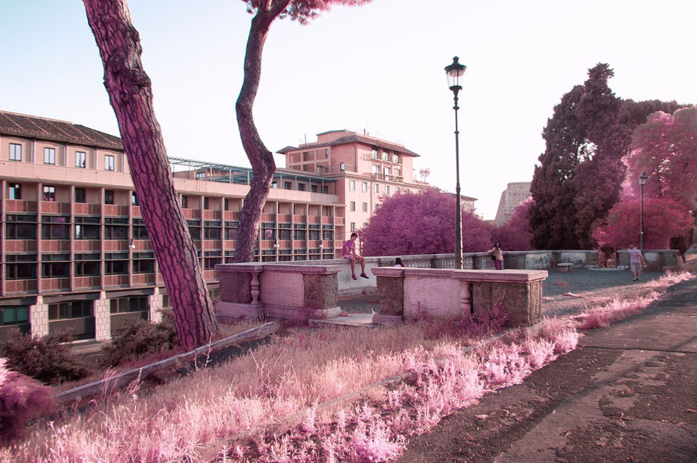 Roma... de cor de rosa: a Cidade Eterna vista através de uma câmara de ...