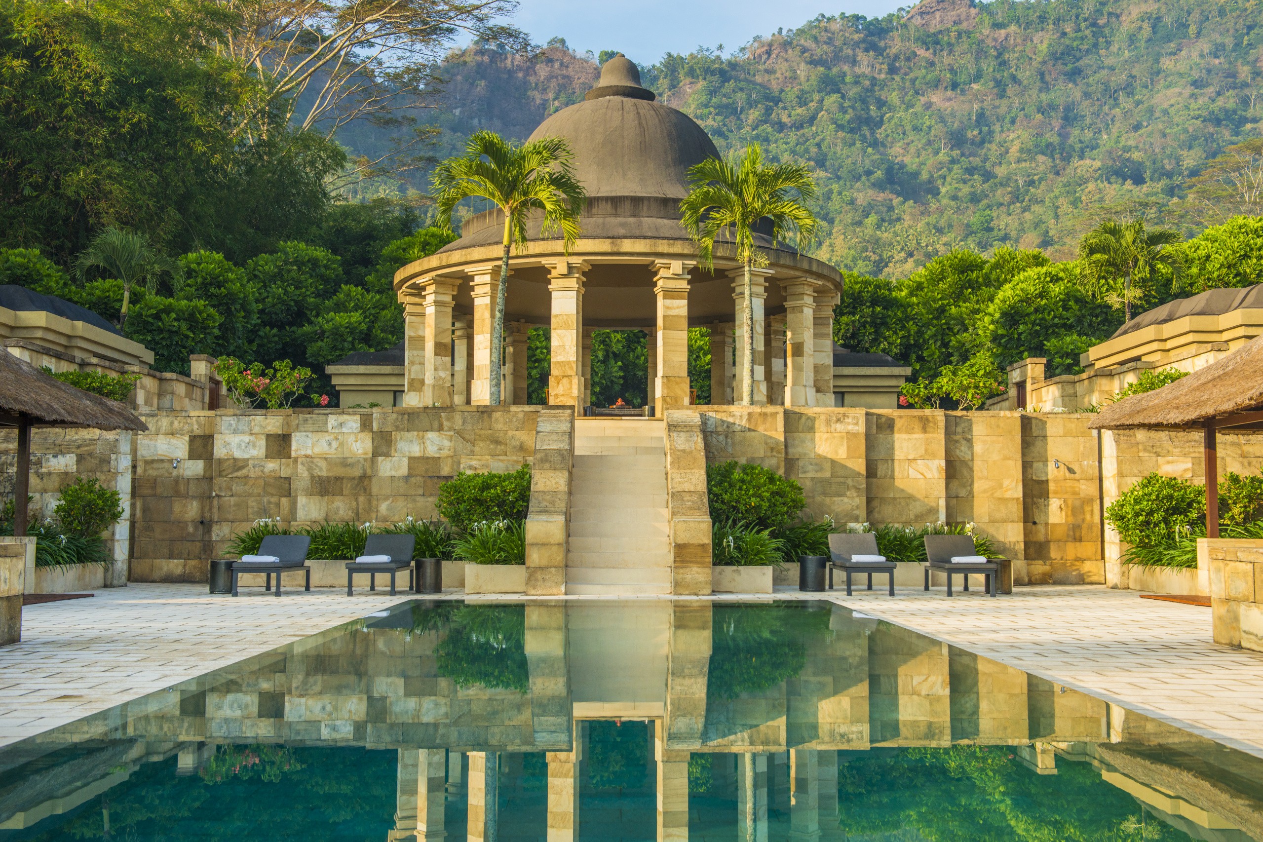 Amanjiwo: Contemplar um santuário de paz na impressionante ilha de Java ...