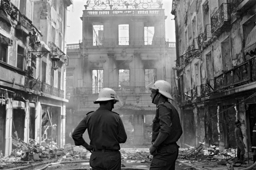 Incêndio no Chiado, 30 anos depois – as imagens do coração de Lisboa em ...