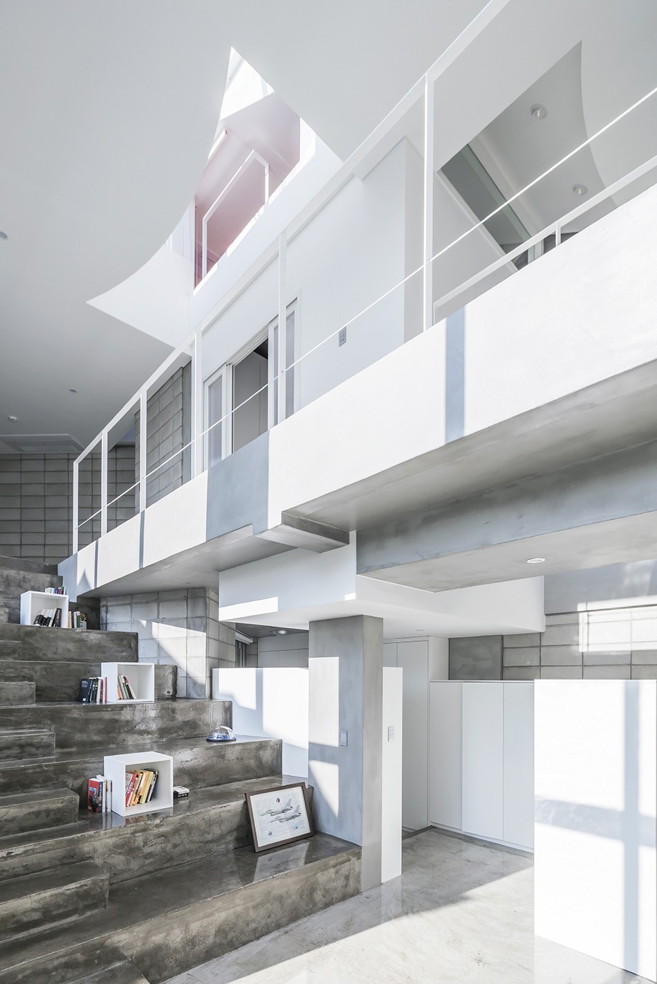 A “casa voadora”, uma mansão de altos voos para um piloto e sua família ...