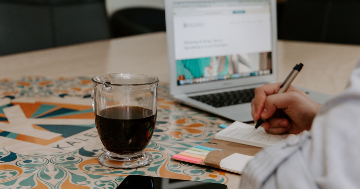 How to change the titleholder of an electricity or gas contract in ...