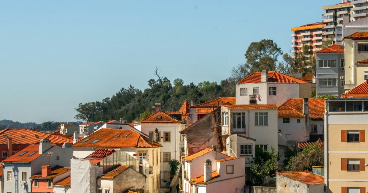 Portugal raises property transfer tax for non-resident buyers under new ...
